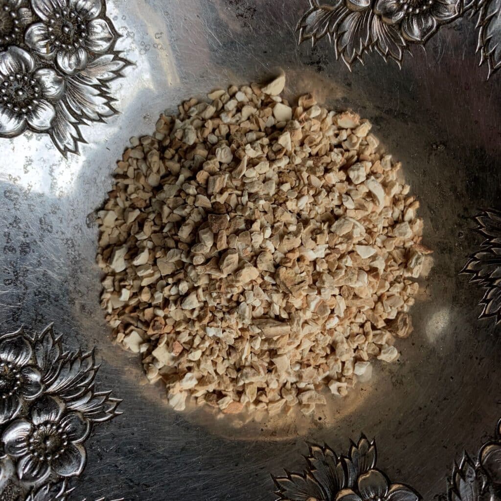 Orris Root. Queen Elizabeth Root. - RitualCravt | Metaphysical & Witchy